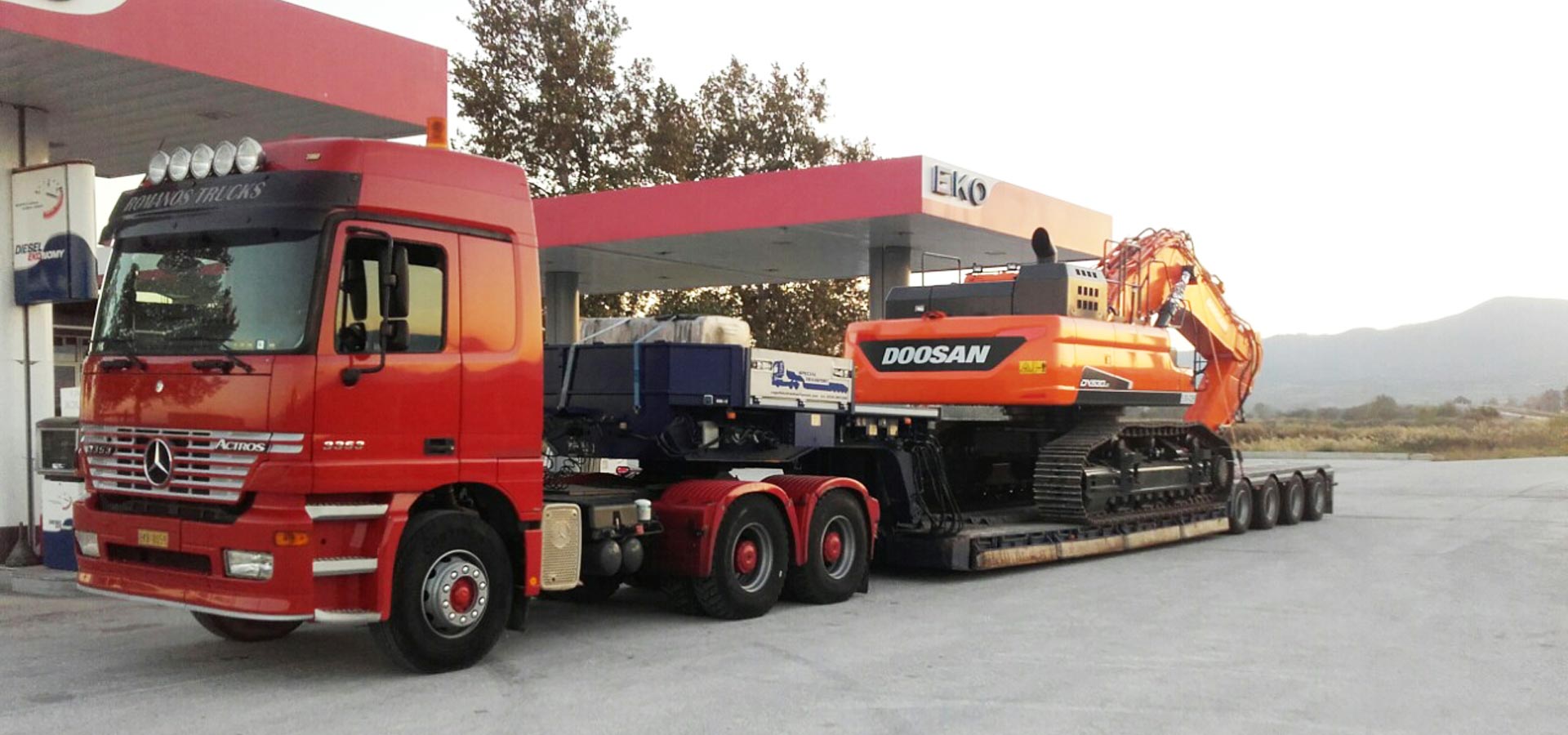 Romanos-Trucks | Μεταφορές Βαρέων Οχημάτων - Ειδικές Μεταφορές ...